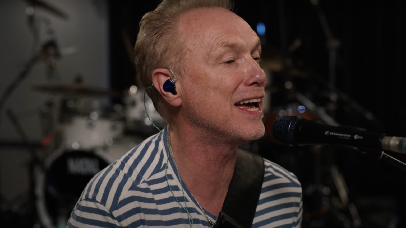 Gary Kemp shares extended mix of ‘Ahead of the Game’ - RETROPOP