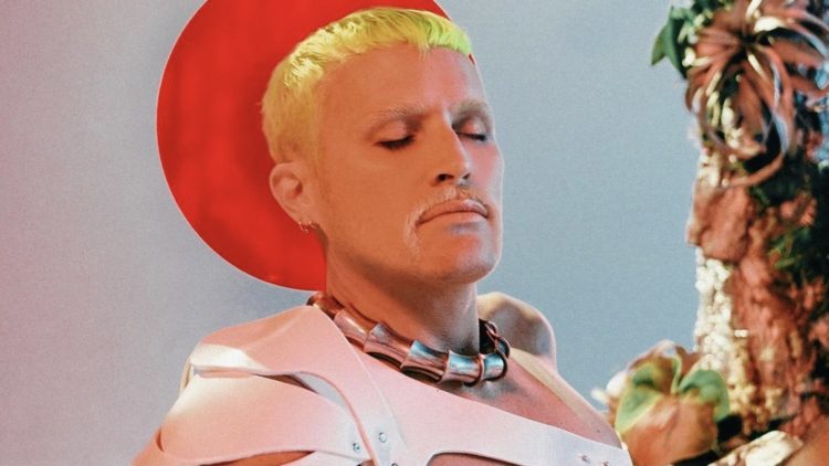 Tom Aspaul reveals new album ‘Life In Plastic’ is the second in a ...