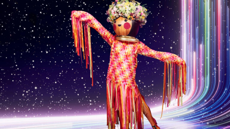 Pussycat Dolls icon is the latest celeb to be eliminated from The ...